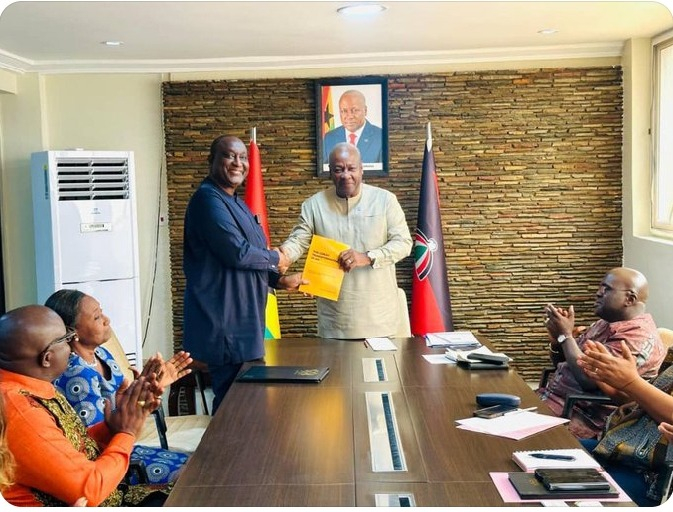 "Trade Minister?"Reactions: Alan Cash sends his CV to Mahama for ...