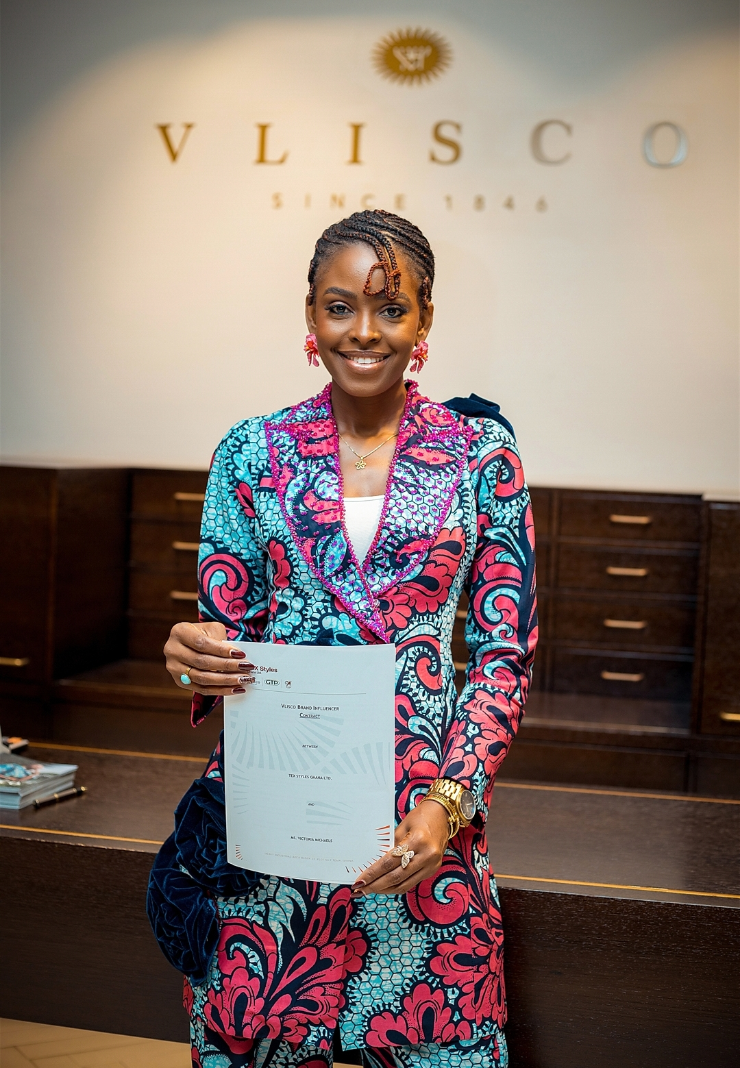 Vlisco Signs Partnership with Modelpreneur and Fashion Influencer Victoria Michaels