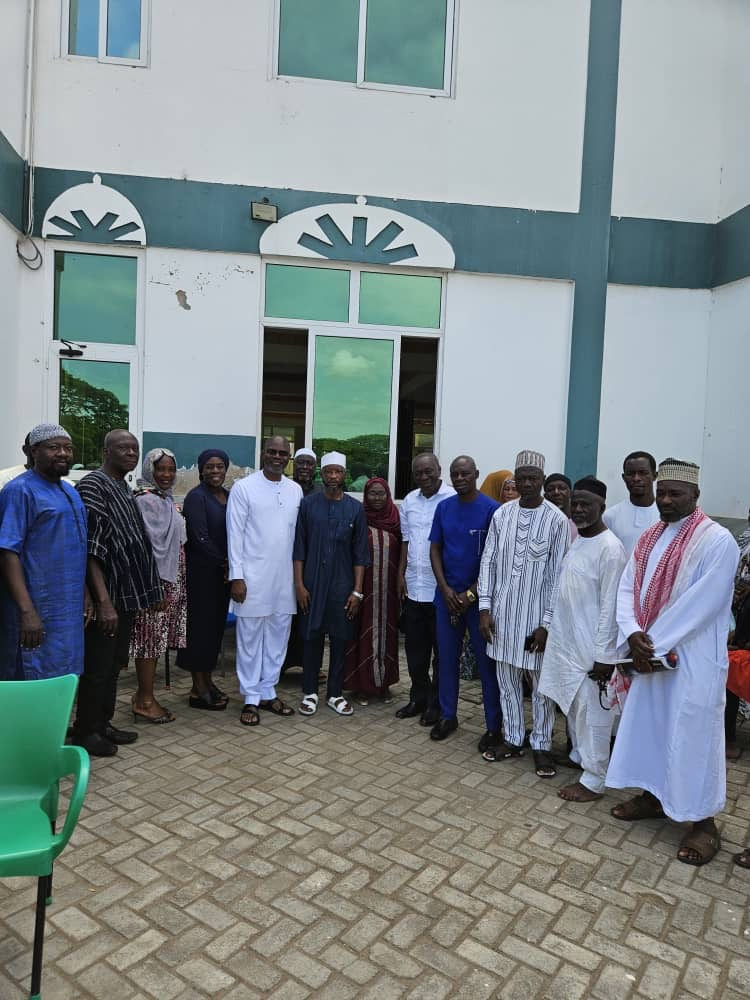TDC MD visits Chief Imam of Tema Community 7 Mosque, supports Community ...