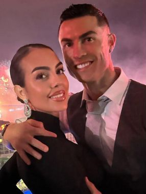 Cristiano Ronaldo Engaged to Georgina Rodríguez, She Says “Yes” in ...