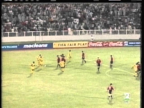Watch how Stephen Appiah, Baffour Gyan, others ‘fell’ to Xavi, Casillas ...