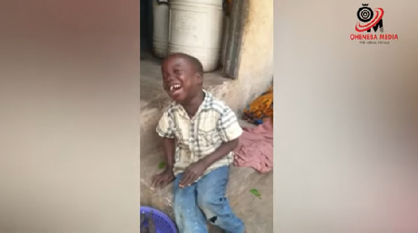 The real touching story of the crying little boy who went viral in ...