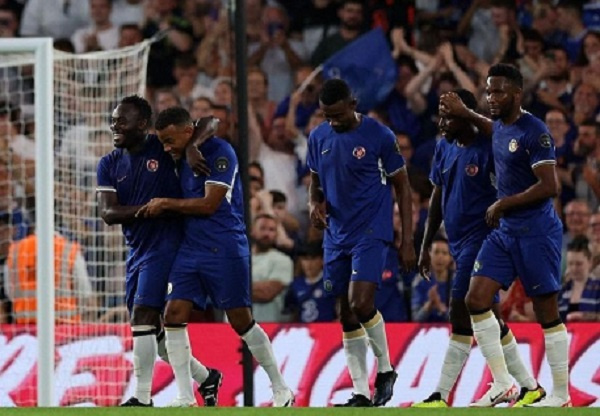 Watch highlights of Michael Essien's goal and assist in Chelsea Legends ...