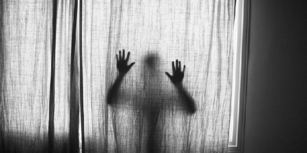 I’ve had a python wrapped around my leg for the past ten years - Woman ...