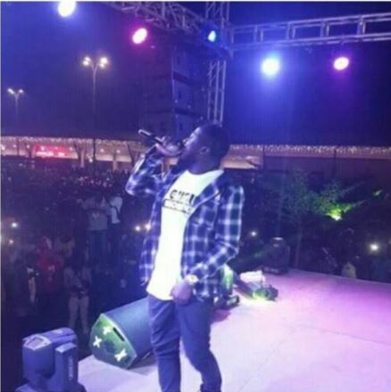 Guru receives heroic welcome at his ‘Guru Live In Concert' in Tachiman