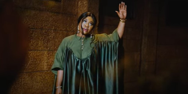 Watch the captivating video of Cindy Mezziah’s ‘Aseda’ song