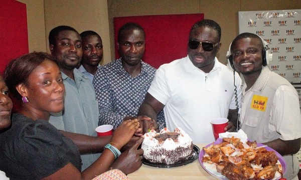 Video | Blind Radio Presenter Otwinoko celebrates birthday on Live Radio