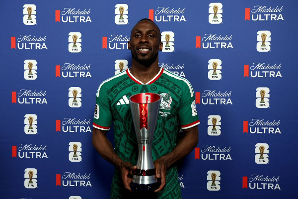 Quinones: The Black Mexican player who stole the show in World Cup opener
