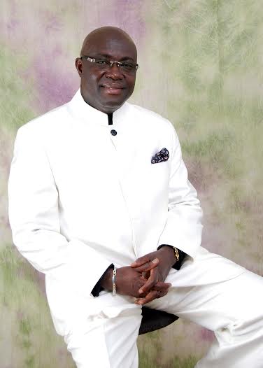 Dr. Dei Tumi to tell his 'rags to riches' story in UK